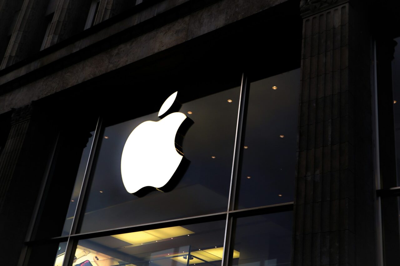 Apple Opens First Online Store in Saudi Arabia